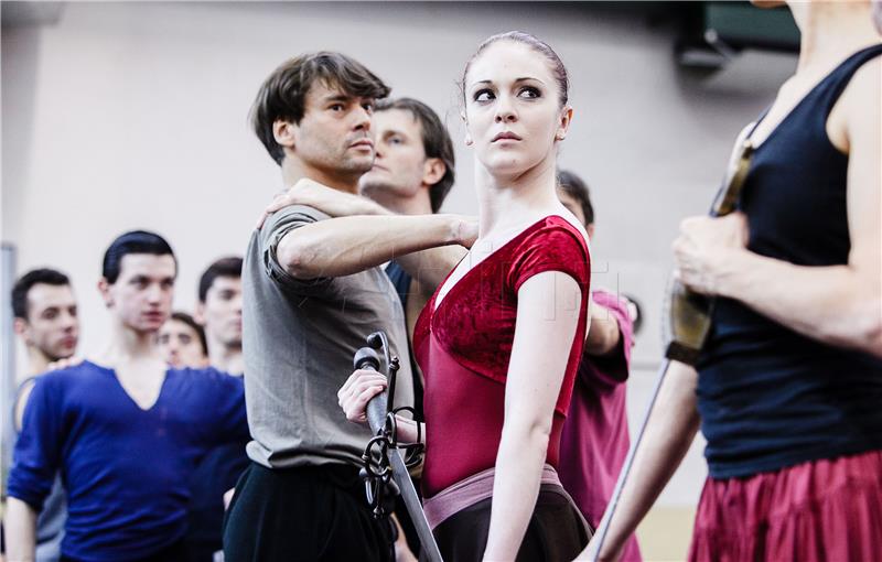 Balet “Romeo i Julija” S. Prokofjeva u koreografiji Patricea Barta ...