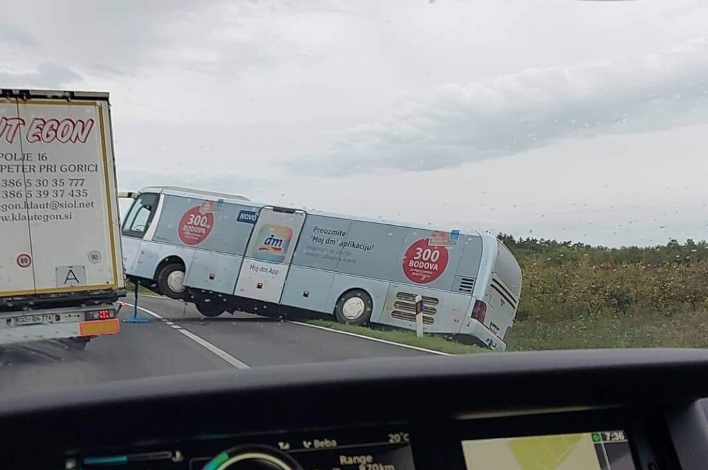 Autobus izletio s ceste, očevid u tijeku – Prigorski.hr
