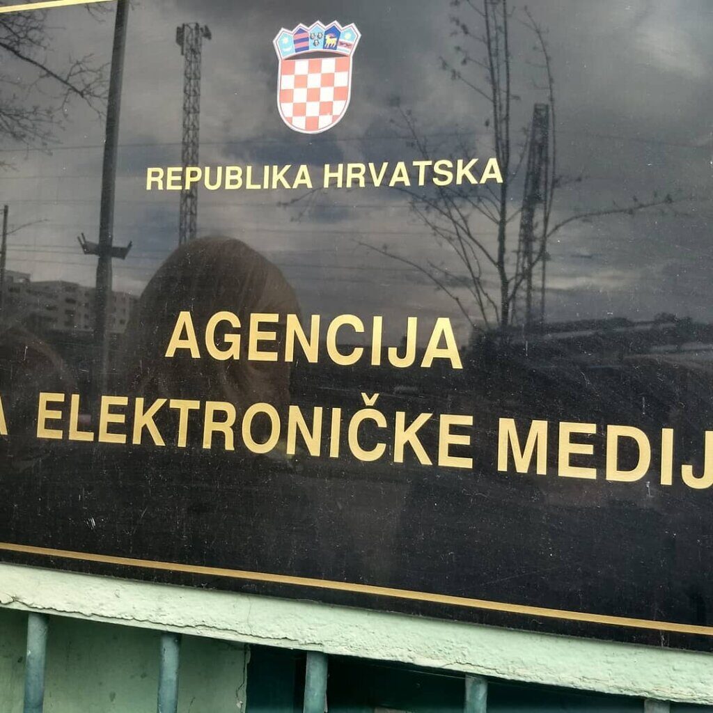 VEM: Nova TV nije prekršila zakon u slučaju sviranja flaute spolnim ...