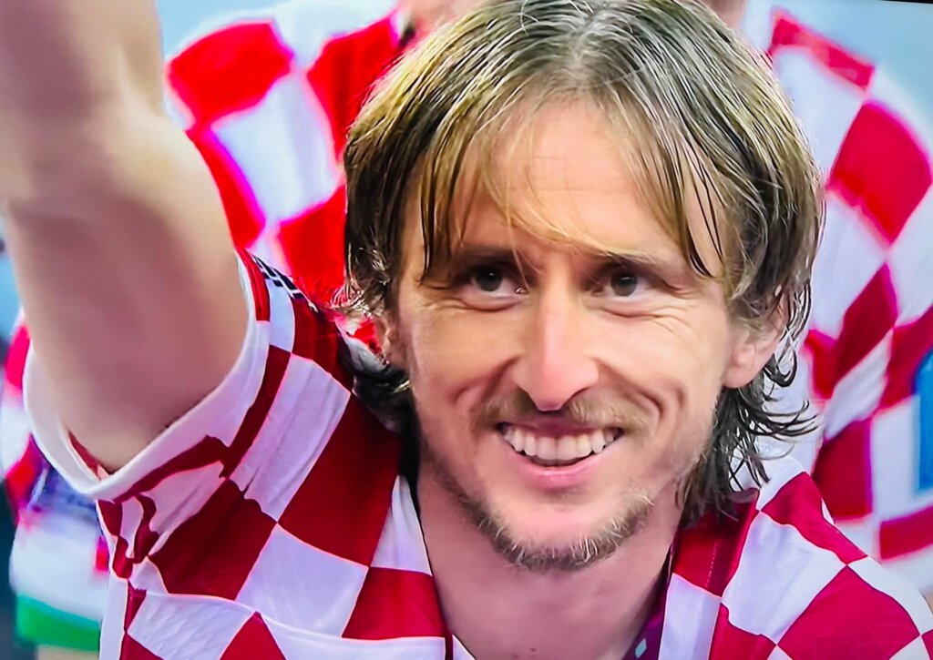 Modrić, Livaković i Gvardiol među najboljima na svijetu po izboru ...
