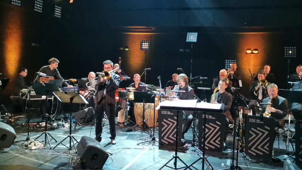Luka Žužić održao odličan autorski koncert uz Jazz orkestar HRT-a ...