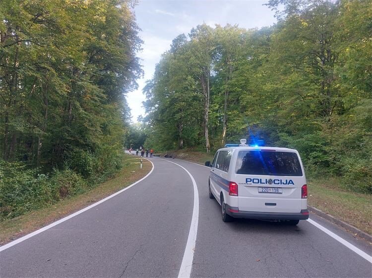 Policija objavila detalje strašne tragedije u kojoj su poginuli 22-godišnji i 56-godišnji vozači ...