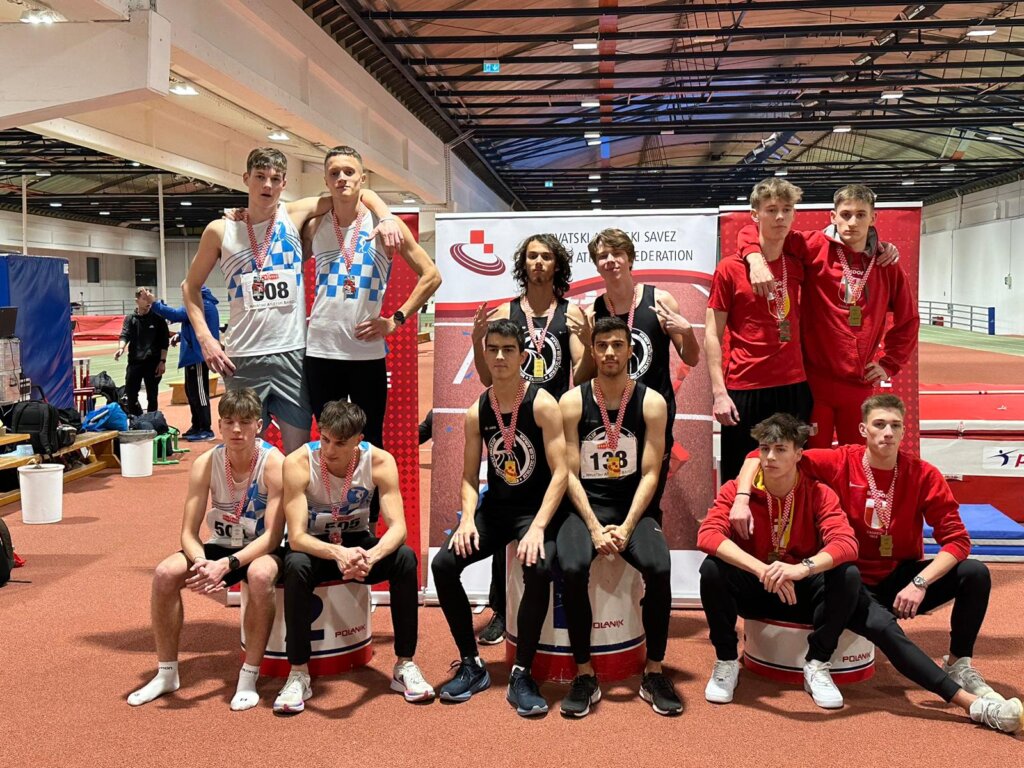 [FOTO] Vrbovčanin Marko Tirić osvojio srebro i broncu na Državnom dvoranskom mlađeseniorskom ...