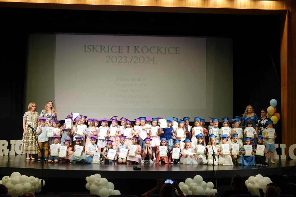 [FOTO] Završna priredba Dječjeg vrtića Maslačak oduševila publiku ...