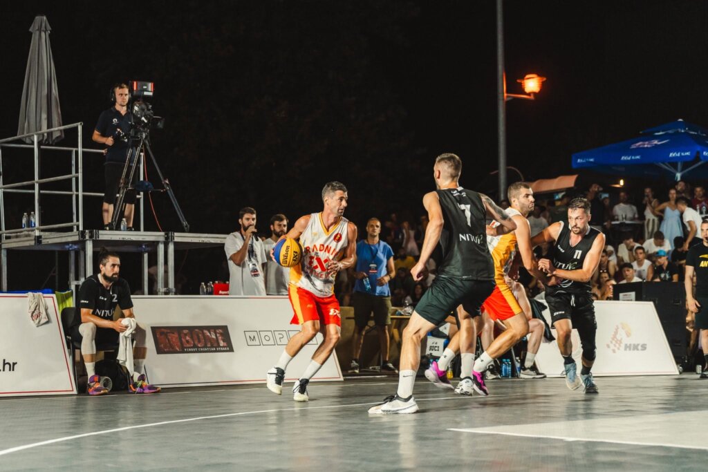 Crosscity Buckets po prvi put na Strossmayerovom trgu – Križevci ...