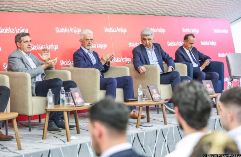 Predstavljena knjiga “Sin – Priča o Toniju” autora Zdenka Hercega ...